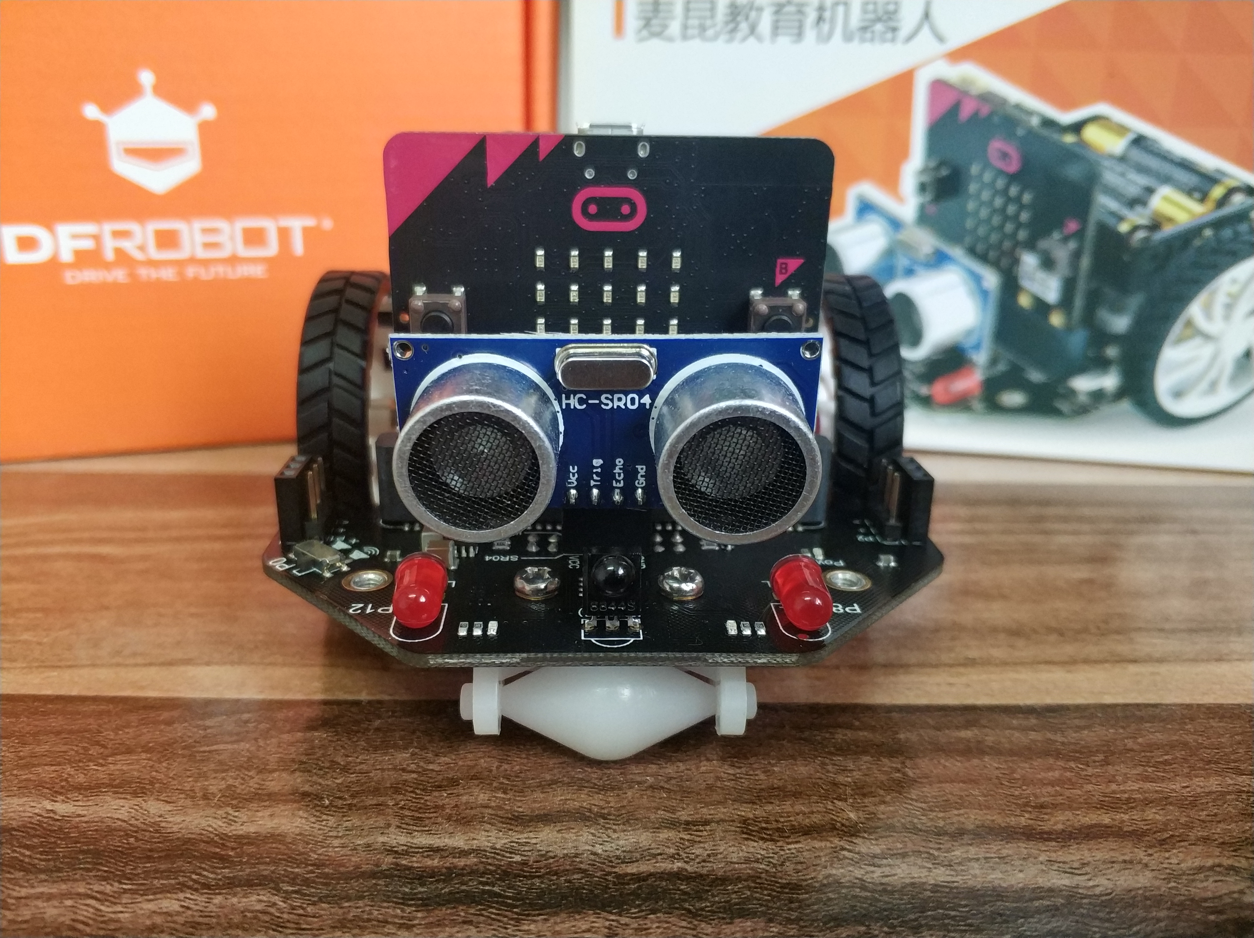 让女儿爱不释手的麦昆机器人